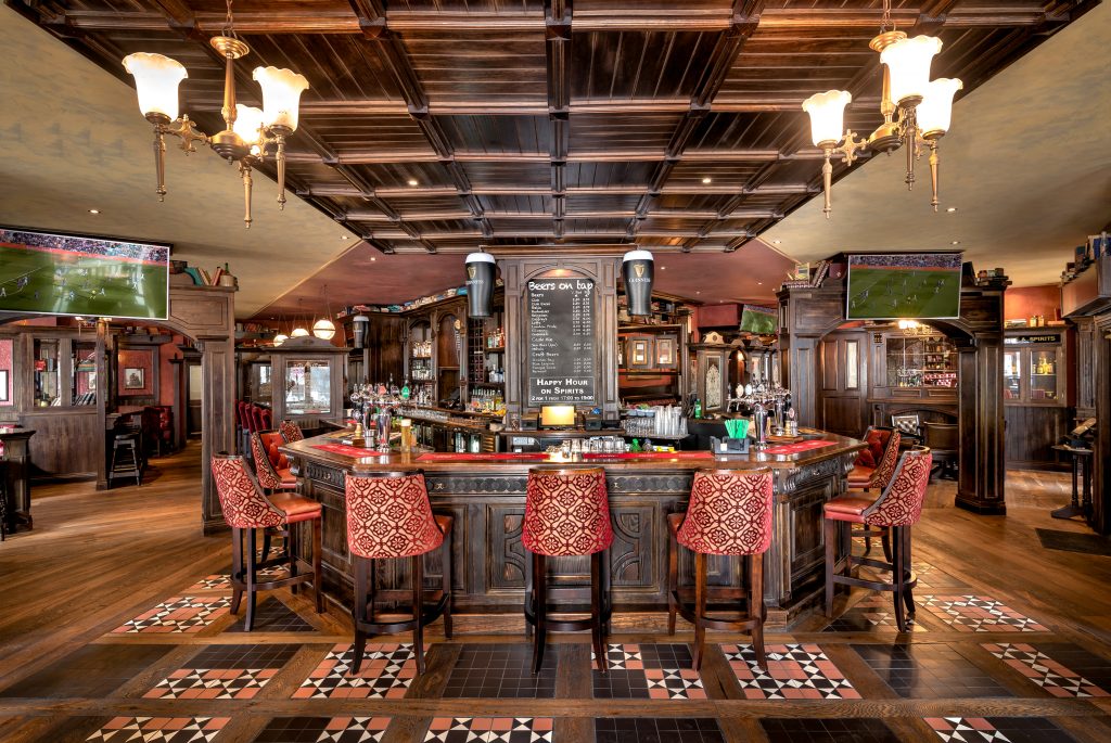 The Long Hall – The Irish Pub