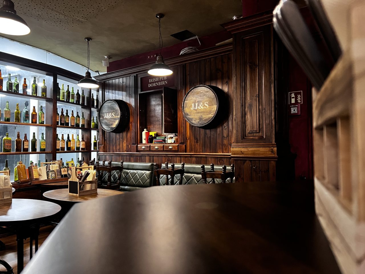 Sunny James Irish Pub – The Irish Pub